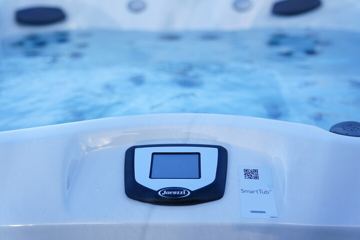 Decoding Jacuzzi® Hot Tub Error Codes - Comprehensive Guide